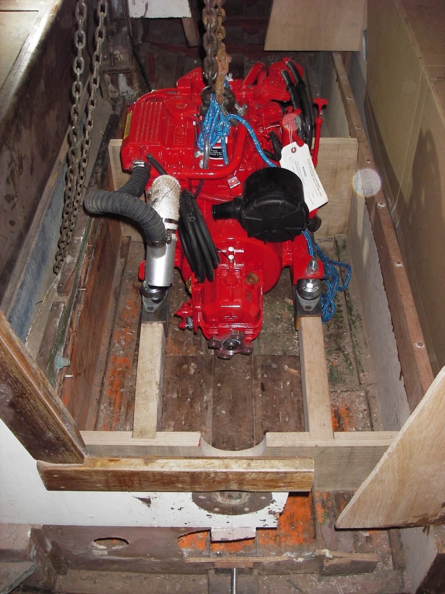 A1 Restoration – Engine Space – Fairey Marine Atalanta Owners ...